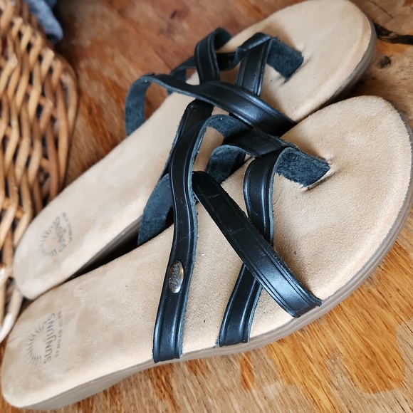 G.H. Bass & Co. | Shoes | Gh Bass Co Sunjuns Sharon Strappy Flip Flop ...